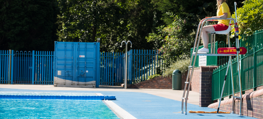 Choosing the right Lifeguard Chair for your Swimming Pool